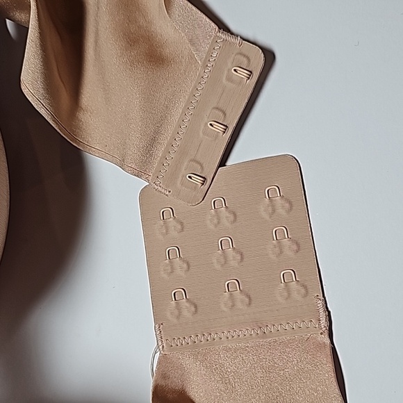 SKIMS | Intimates & Sleepwear | Skims Ultimate Push Up Plunge Bra ...